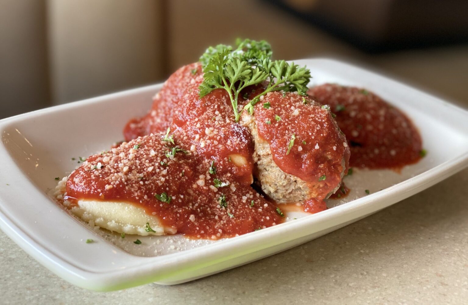 Apollo – Family Restaurant – A Place Where Every Bite Feels Like Home